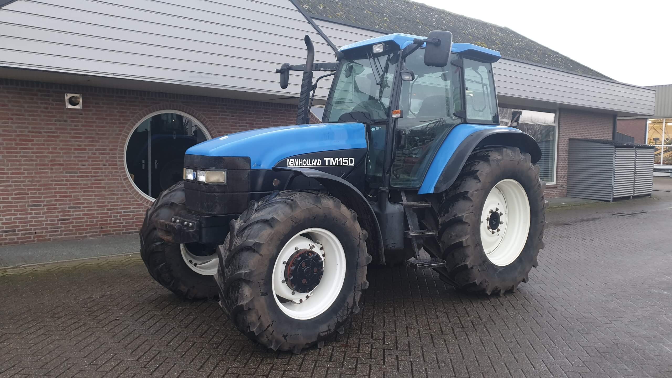 Afgeleverd: New Holland TM150 Afgeleverd. Bruggeman Mechanisatie